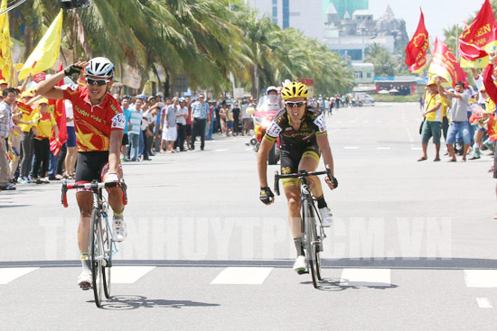Khởi tranh giải xe đạp quốc tế VTV - Cúp Tôn Hoa Sen 2016