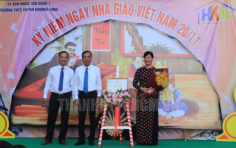 Trường THCS Huỳnh Khương Ninh Quận 1 nhận Bằng khen xuất sắc của Bộ Giáo dục và Đào tạo