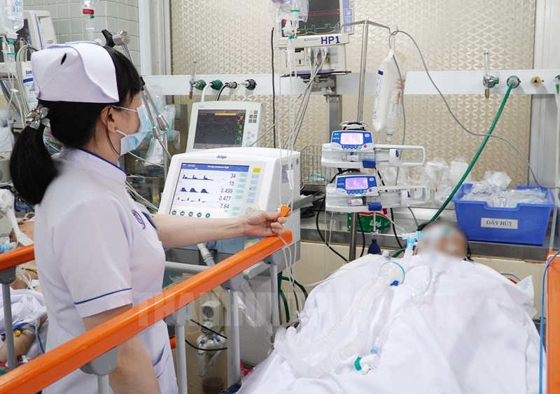 Kích hoạt quy trình “báo động đỏ” cứu sống bệnh nhân bị dao đâm xuyên ...