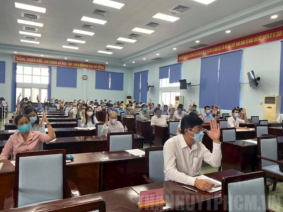 HDDND TP Thủ Đức thông qua Nghị quyết tổ chức lại và thành lập Phòng ...