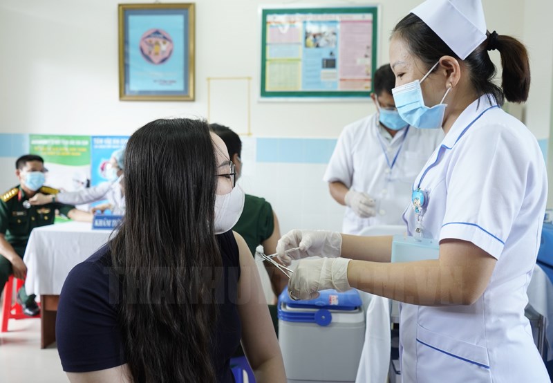 Thêm hơn 1,18 triệu liều vaccine phòng Covid-19 từ Cơ chế COVAX về đến ...