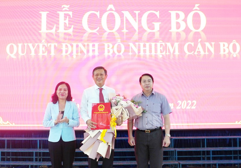 Quận Gò Vấp trao quyết định bổ nhiệm cán bộ