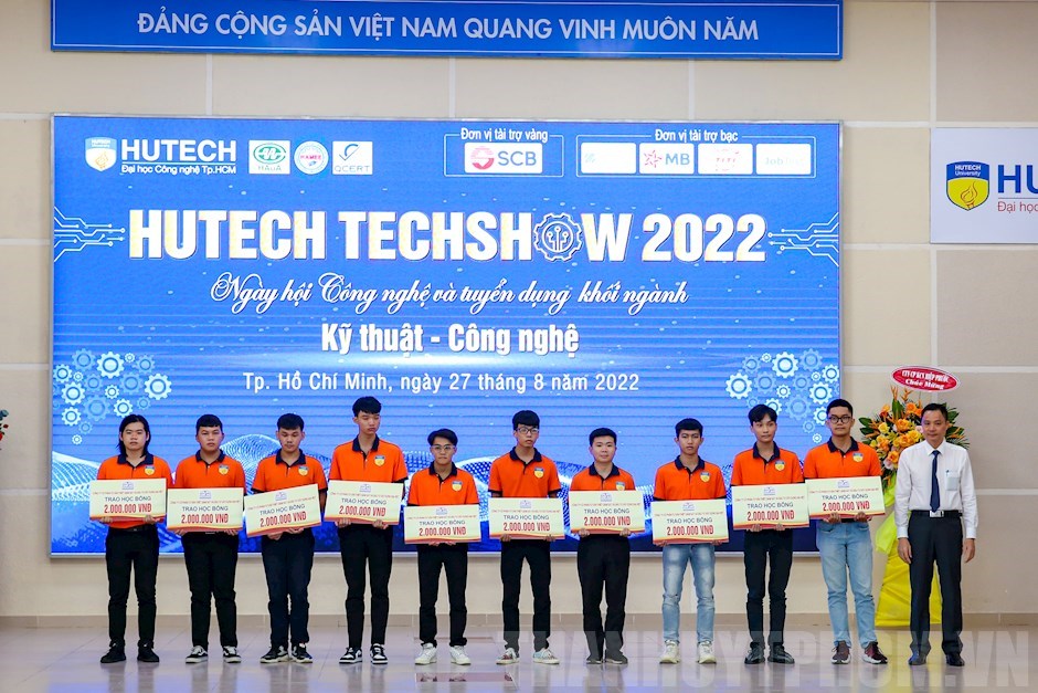 Sôi nổi Ngày hội Hutech Techshow 2022