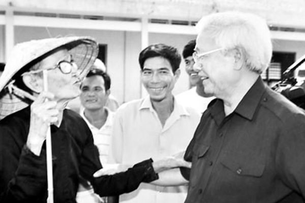 Một lần nghe nhà văn Nguyễn Quang Sáng kể chuyện viết kịch bản phim ...