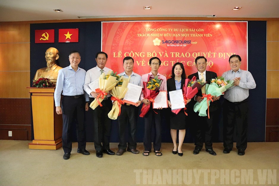 Saigontourist Group công bố và trao quyết định về công tác cán bộ