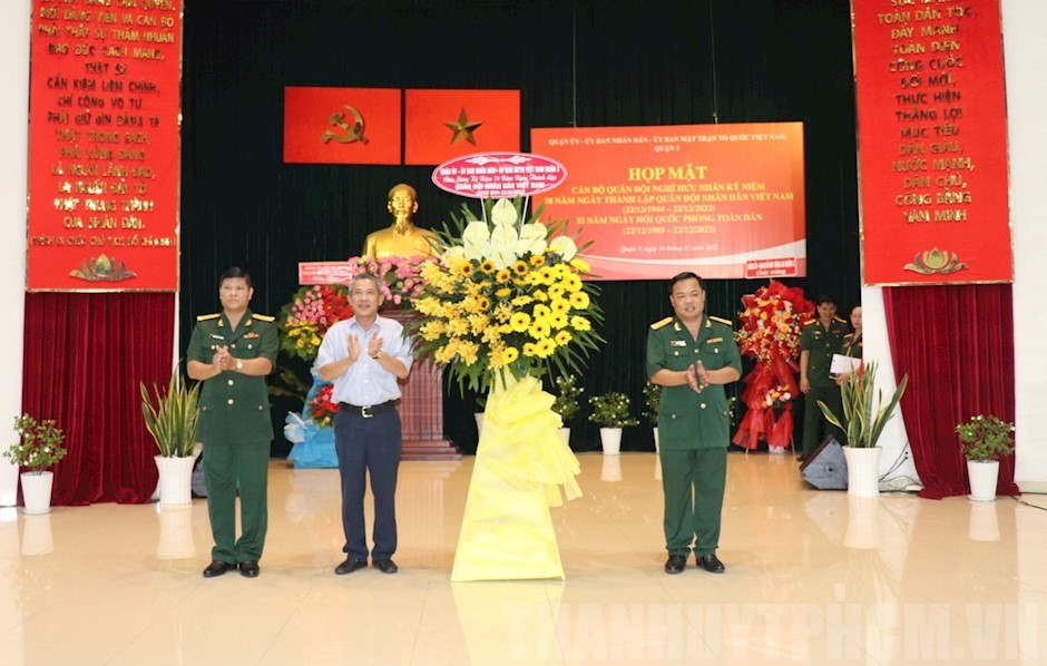 Quận 3 họp mặt cán bộ Quân đội nhân kỷ niệm 78 năm Ngày thành lập Quân ...