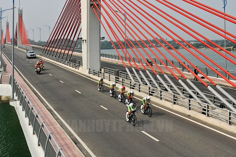 Đội Tập đoàn Lộc Trời thắng thuyết phục, củng cố danh hiệu tổng sắp