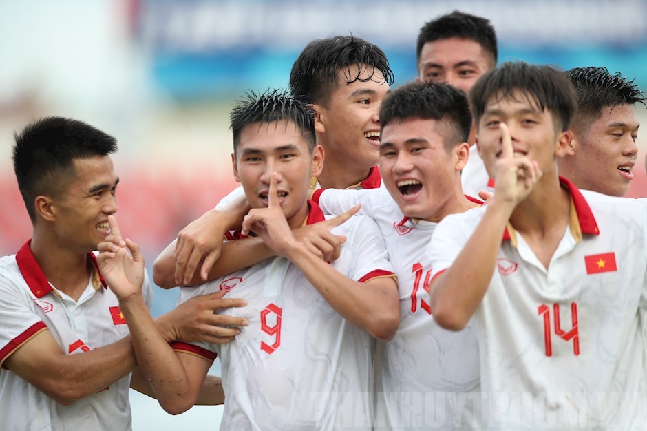 U23 Việt Nam - U23 Lào 4-1: Khởi đầu ấn tượng