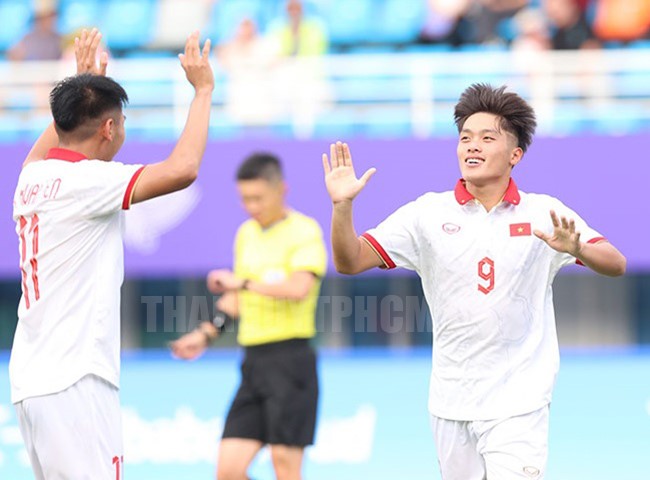 ASIAD 19: Olympic Việt Nam – Olympic Mông Cổ 4-2: Chiến thắng dễ dàng