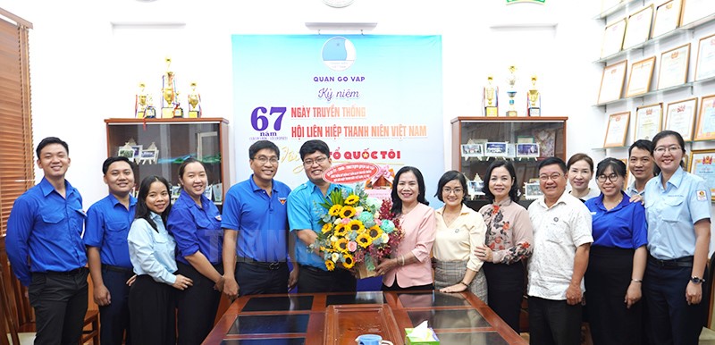 Lãnh đạo quận Gò Vấp chúc mừng Ngày truyền thống các ban xây dựng Đảng ...