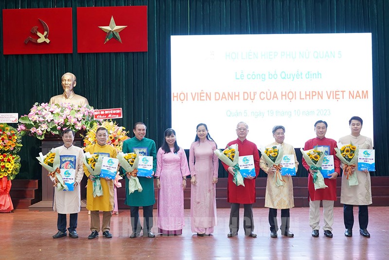 Quận 5: Họp mặt kỷ niệm 93 năm Ngày thành lập Hội Liên Hiệp Phụ Nữ Việt Nam