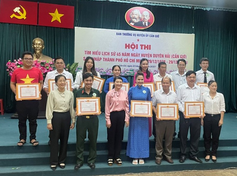 Đẩy mạnh công tác tuyên truyền, giáo dục lịch sử Đảng bộ huyện Cần Giờ