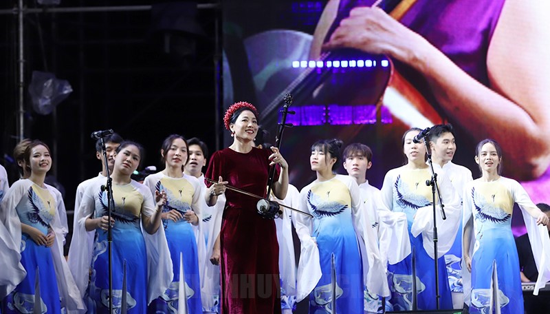 Khai mạc Liên hoan âm nhạc quốc tế TPHCM - Hò Dô 2023