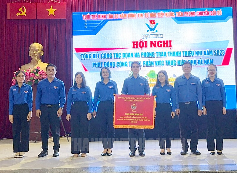 Tiếp tục phát huy những sáng kiến, hiến kế gắn với tinh thần dám nghĩ ...