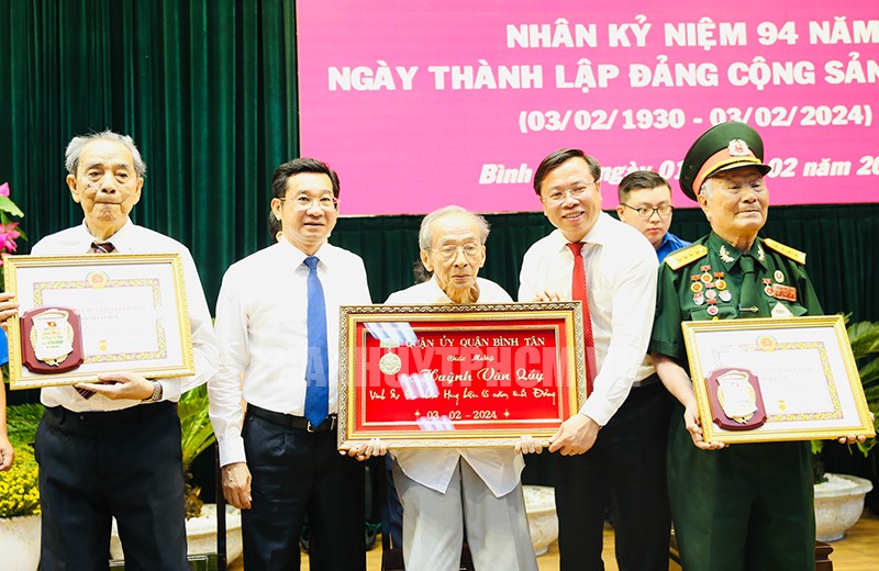 Phát huy tinh thần trách nhiệm, chủ động, sáng tạo, dám nghĩ, dám làm