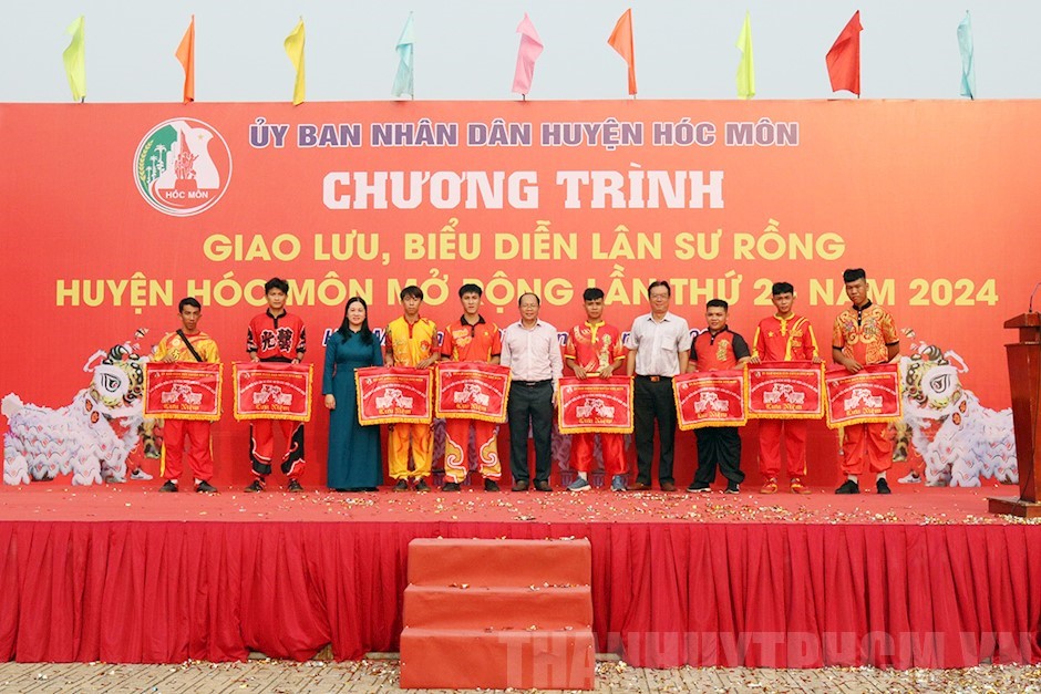 Chương trình giao lưu, biểu diễn Lân Sư Rồng huyện Hóc Môn mở rộng lần ...