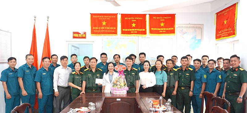 Lãnh đạo quận Gò Vấp thăm, chúc mừng Ngày truyền thống lực lượng Dân ...