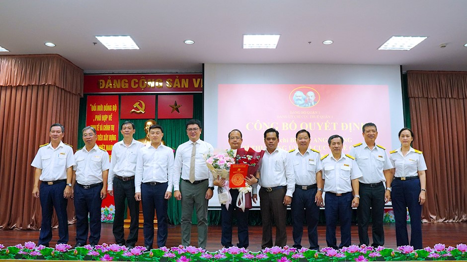 Đồng chí Bùi Quang Trung giữ chức vụ Bí thư Đảng ủy Chi cục Thuế Quận 1