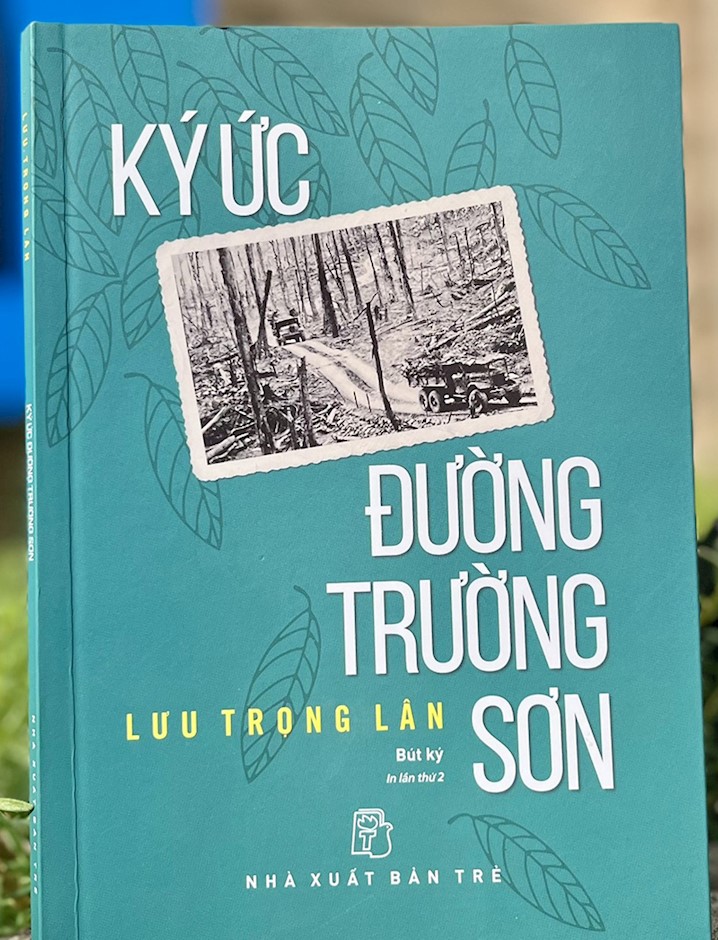 Ra mắt sách “Ký ức đường Trường Sơn” kỷ niệm 65 năm Ngày mở đường Hồ Chí Minh - Ngày truyền ...