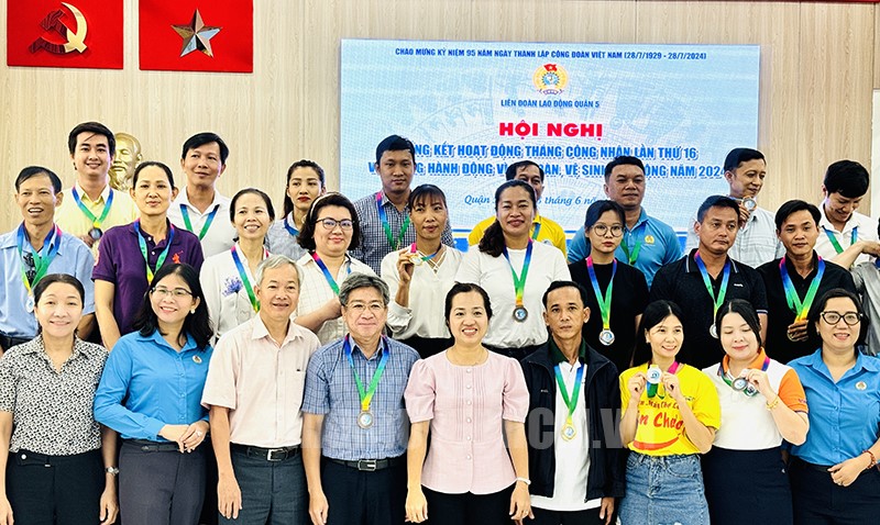 Nhiều hoạt động hiệu quả chăm lo công nhân lao động trong Tháng công ...