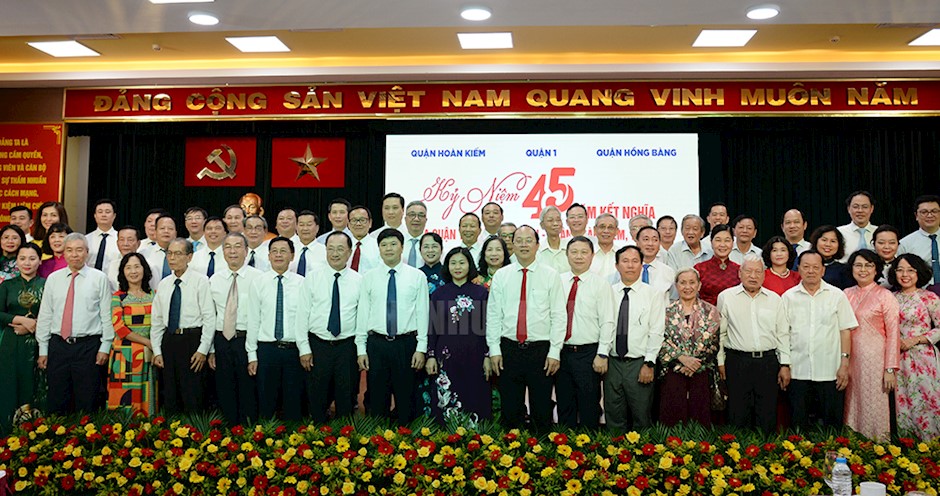 Kỷ niệm 45 năm kết nghĩa giữa Quận 1, quận Hoàn Kiếm và quận Hồng Bàng