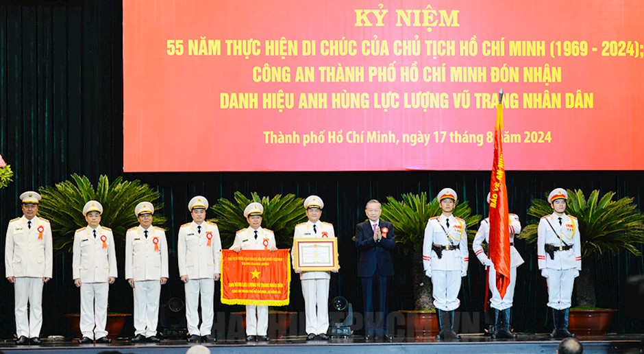 Công an TPHCM đón nhận danh hiệu Anh hùng Lực lượng vũ trang nhân dân
