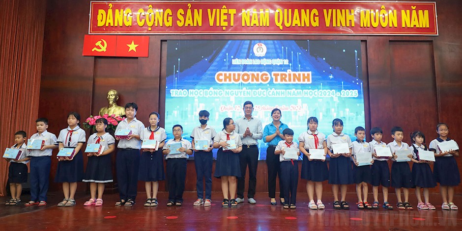 Quận 12: Trao 48 suất học bổng Nguyễn Đức Cảnh đến con công đoàn viên ...