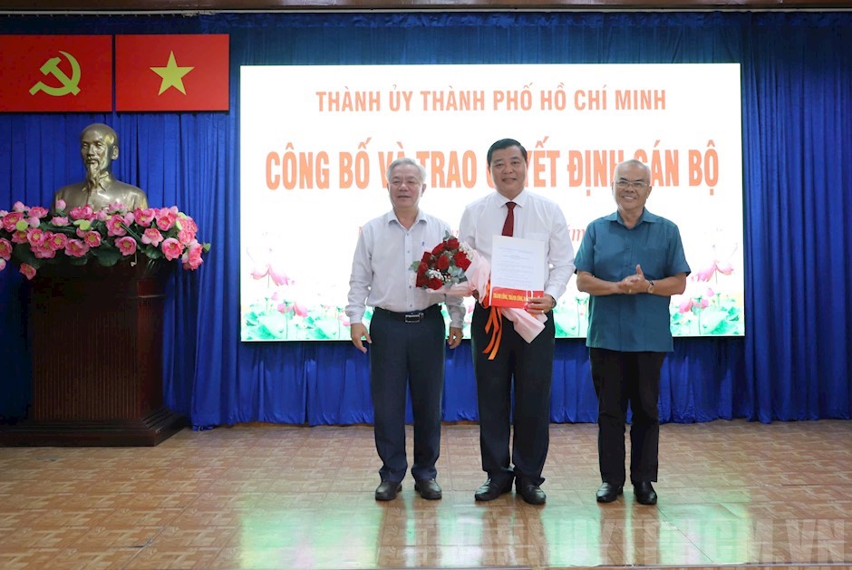 Đồng chí Bùi Trung Hiếu tham gia Ủy viên Ban Chấp hành Đảng bộ huyện ...