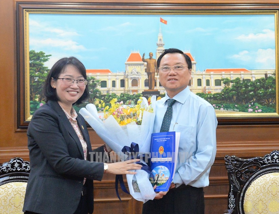 Đồng chí Phạm Hữu Lộc giữ chức Hiệu trưởng Trường Cao đẳng Công nghệ Thủ Đức