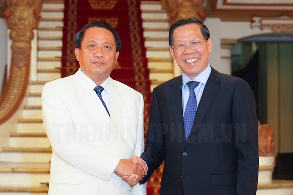 Chủ tịch UBND TPHCM Phan Văn Mãi tiếp Bí thư, Tỉnh trưởng tỉnh Savannakhet, Lào