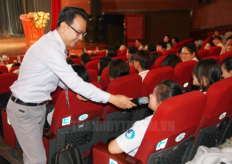 Tuyên truyền, giáo dục đạo đức, lối sống trong gia đình, kỹ năng xây dựng gia đình hạnh phúc