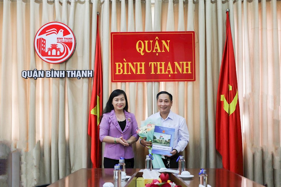 Đồng chí Nguyễn Khắc Minh giữ chức vụ Phó Trưởng Phòng Y tế quận Bình Thạnh