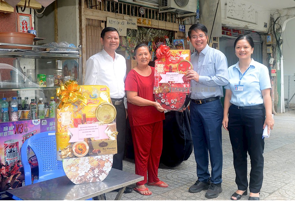 Phúc tra Quận 6 hoàn thành mục tiêu không còn hộ nghèo theo chuẩn nghèo thành phố giai đoạn 2021 ...