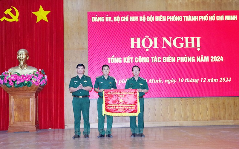 Phát huy phong trào thi đua Quyết thắng năm 2024 trong Bộ đội Biên phòng Thành phố
