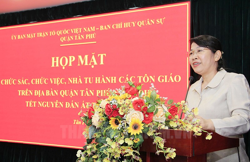 Quận Tân Phú: Họp mặt các chức sắc, nhà tu hành, chức việc các tôn giáo ...