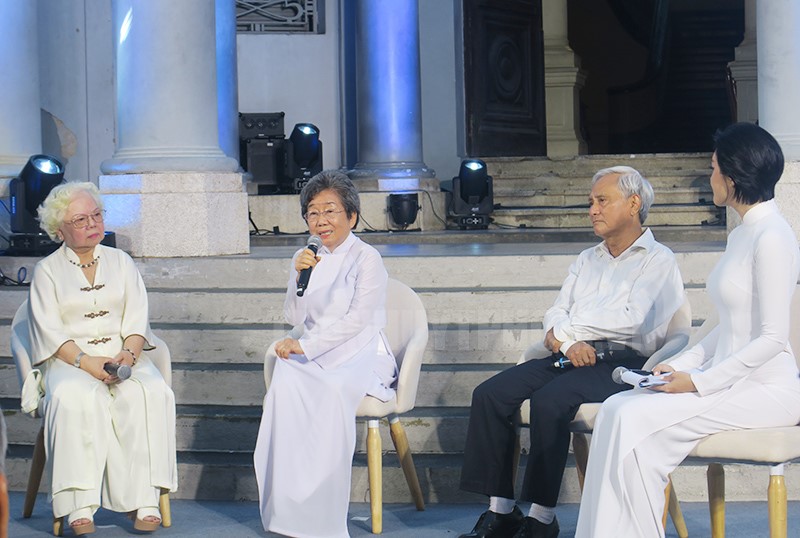 Sáng mãi ngọn lửa Trần Văn Ơn