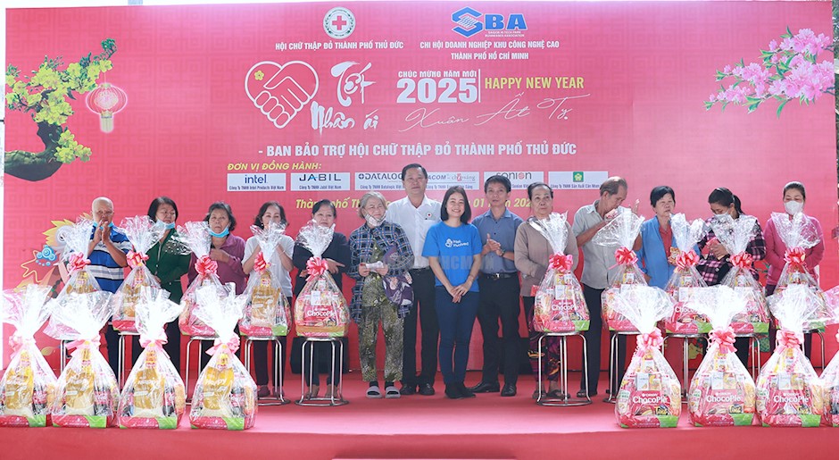 TP Thủ Đức: Ấm áp ngày hội “Tết Nhân ái” Xuân Ất Tỵ 2025