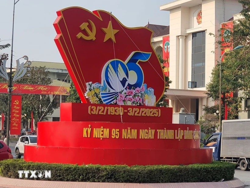 Thống nhất "ý Đảng, lòng dân," đưa đất nước bước vào kỷ nguyên mới