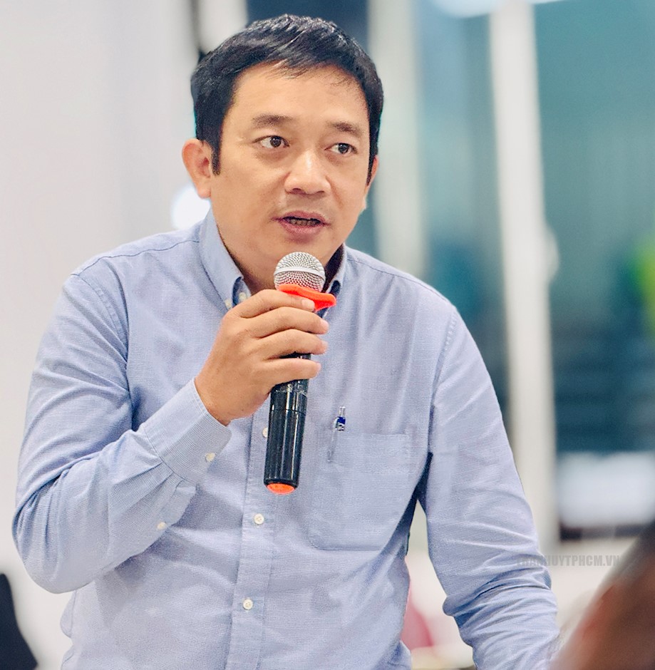 Thay đổi thói quen mua sắm của người tiêu dùng từ mua sắm trực tiếp tại cửa hàng sang mua sắm online