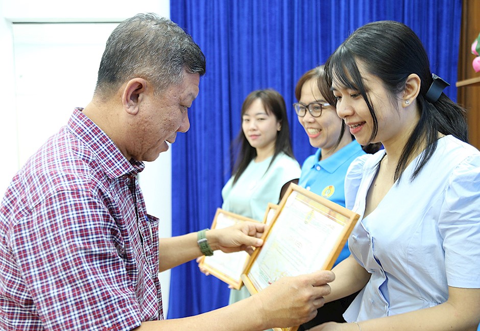 Liên đoàn Lao động Quận 7 bổ sung, kiện toàn 1.121 Ủy viên kiểm tra ...