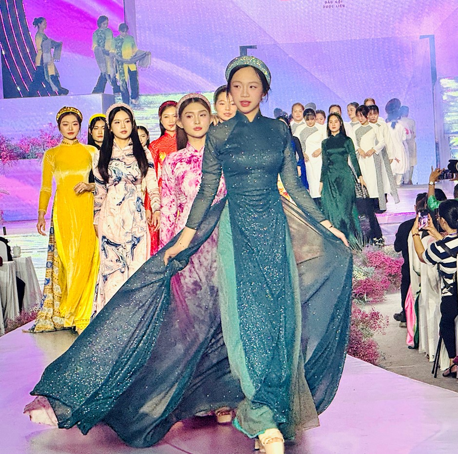 Tổng kết và trao giải cuộc thi Duyên dáng áo dài TPHCM năm 2025