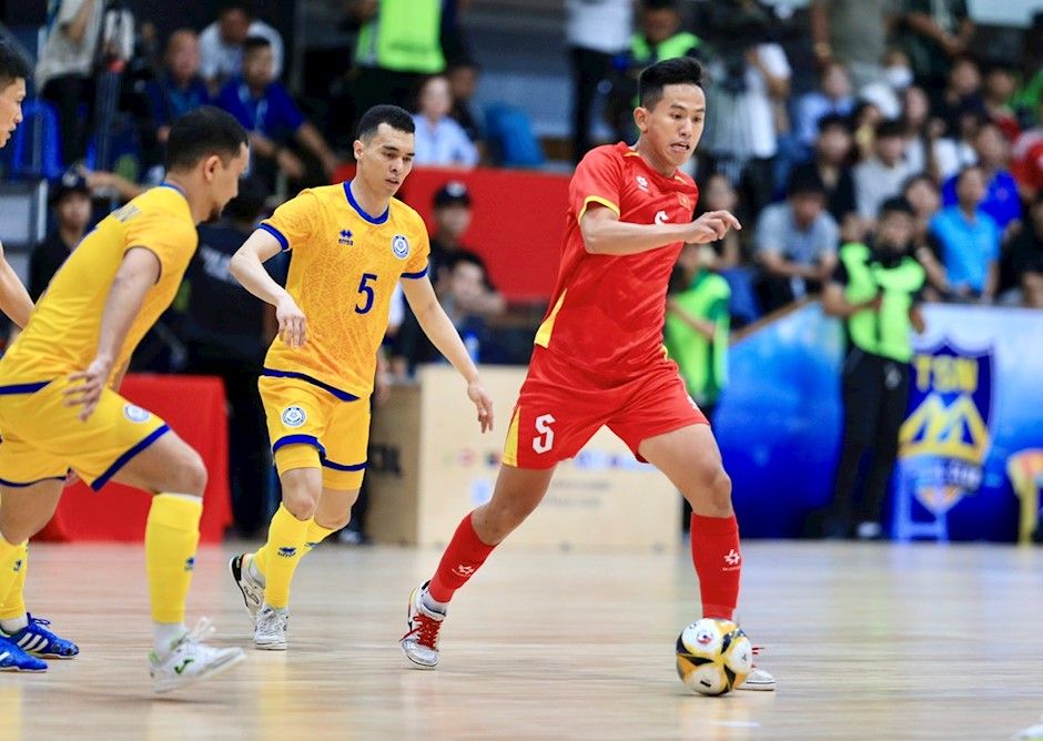 Đội tuyển futsal Việt Nam bất phân thắng bại cùng đội tuyển Kazakhstan