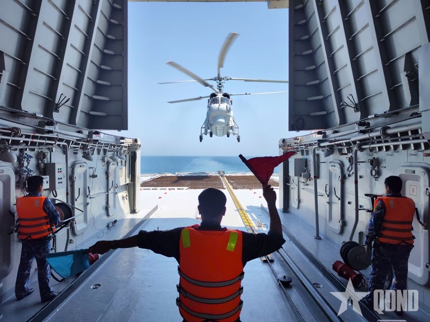 Sáng mãi phẩm chất “Bộ đội Cụ Hồ - Người chiến sĩ Hải quân”