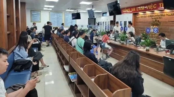 Chuyển mạnh mẽ sang tư duy phục vụ