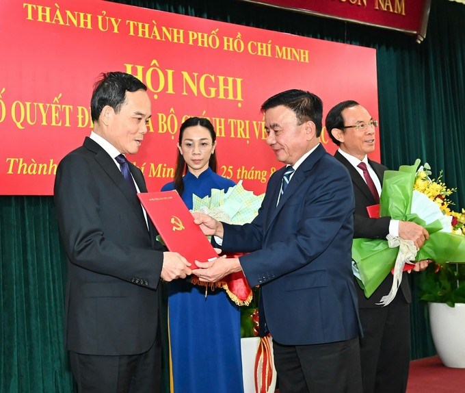 Đồng chí Trần Lưu Quang giữ chức Bí thư Thành ủy TPHCM