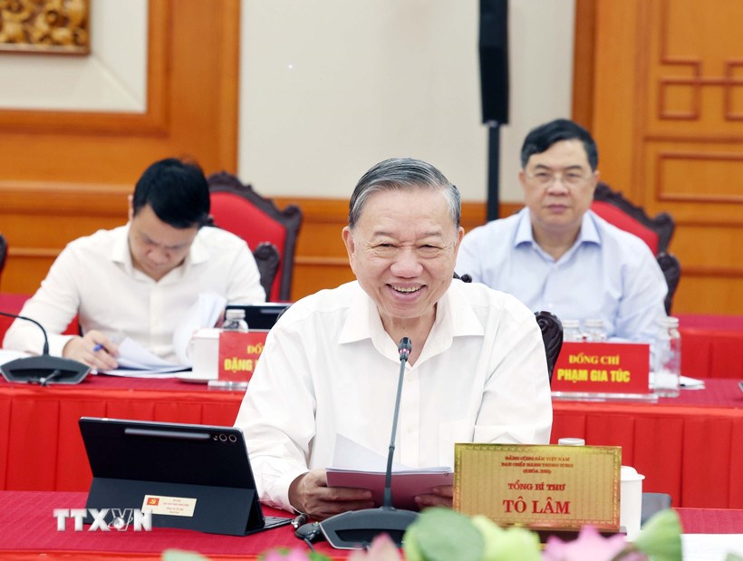 Bộ Chính trị làm việc với Ban Thường vụ Đảng ủy Quốc hội