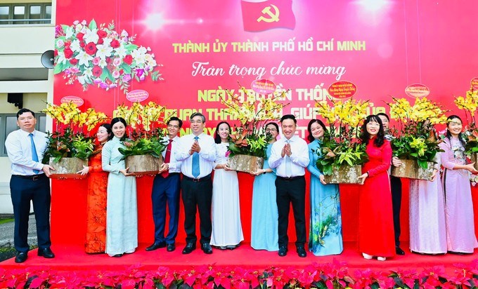 Phát huy truyền thống, hoàn thành xuất sắc nhiệm vụ tham mưu, giúp việc ...