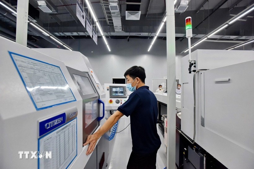 Góp ý dự thảo văn kiện Đại hội XIV: Khai mở động lực mới cho mô hình ...